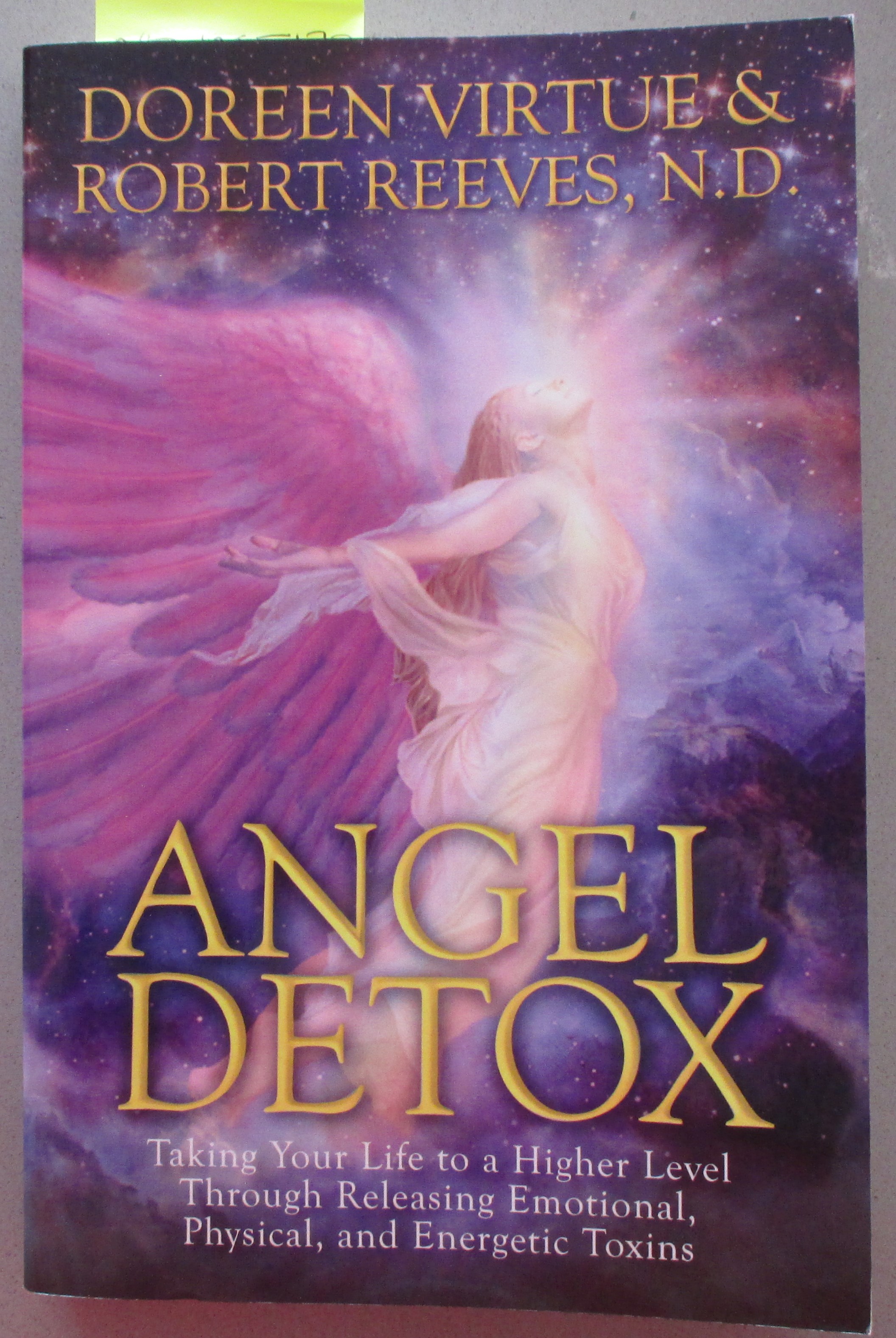Angel Therapy: Healing Messages for Every Area of Your Life